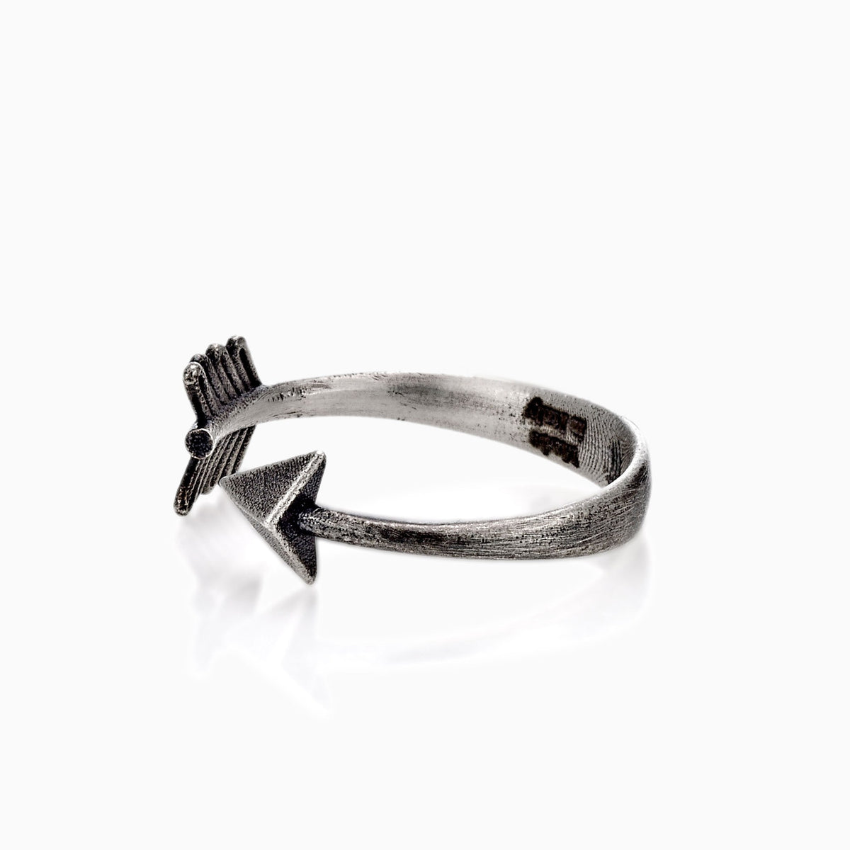 ARROW RING – SEVEN50