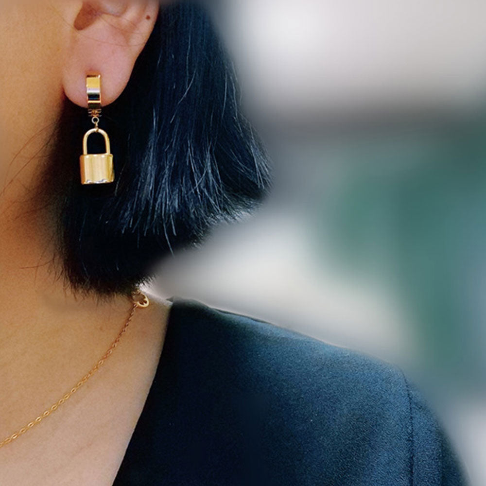 LOCK EARRINGS – SEVEN50